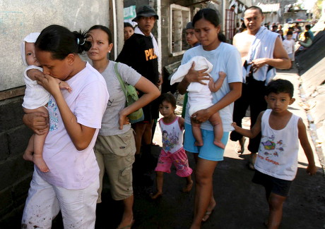 Resident Rush Back Their Houses After Editorial Stock Photo - Stock ...