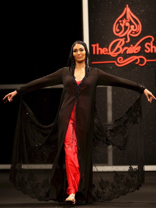 Model Takes Catwalk Wearing Modren Sheila Editorial Stock Photo - Stock ...
