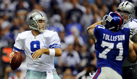 Dallas Cowboys Quarterback Tony Romo Looks Editorial Stock Photo ...