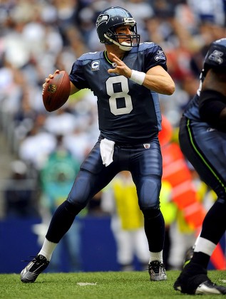 Seattle Seahawks Quarterback Matt Hasselbeck Looks Editorial Stock ...
