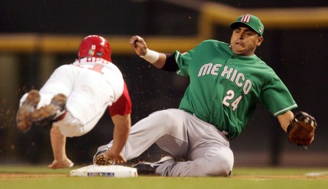 Canada Base Runner Stubby Clapp Dives Editorial Stock Photo - Stock ...
