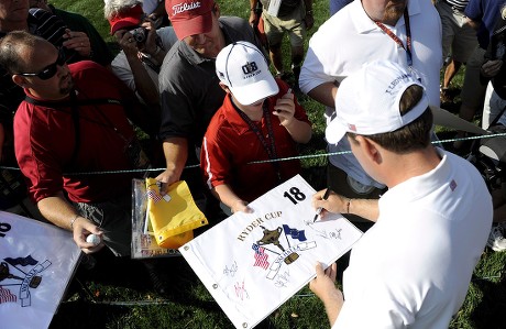 Usa Team Member Justin Leonard Signs Editorial Stock Photo - Stock ...