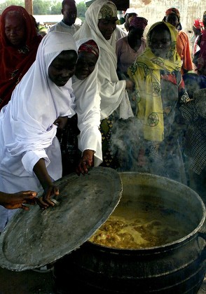 Displaced Muslim Yelwan Women Cooking Refugee Editorial Stock Photo ...