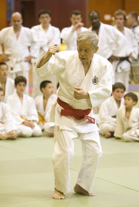 Japanese Sensei Ichiro Abe Teaches Kodokan Editorial Stock Photo ...