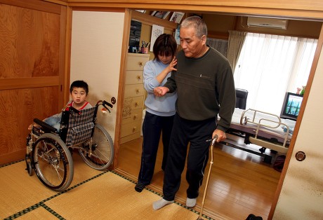 52 Japanese family care Stock Pictures, Editorial Images and Stock ...