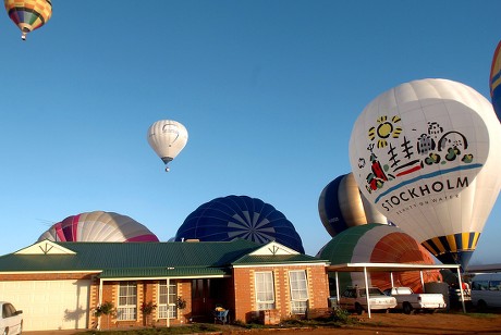 Hot Air Balloons Launch First Round Editorial Stock Photo - Stock Image ...