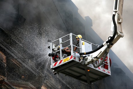 Indian Firefighters Try Extinguish Flames Fire Editorial Stock Photo ...