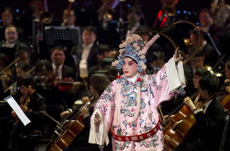 250 Chinese opera singer Stock Pictures, Editorial Images and Stock ...