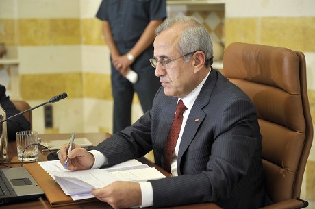 Lebanon Government Meeting - Oct 2010 Stock Pictures, Editorial Images ...