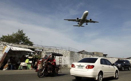 Philippine Airlines Pal Aircraft Flies Over Editorial Stock Photo ...
