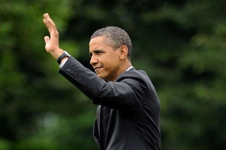 Us President Barack Obama R Salutes Editorial Stock Photo - Stock Image ...
