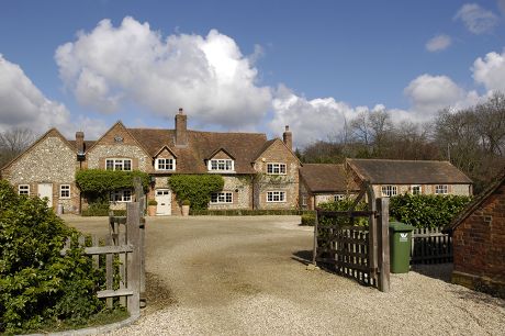 Exterior Coombe Farm Beautifully Restored Grade Editorial Stock Photo ...