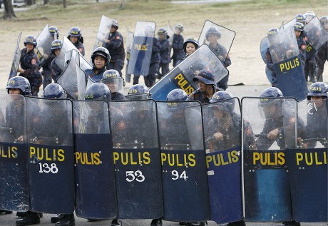 Newly Recruited Filipino Antiriot Female Policemen Editorial Stock ...