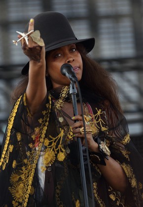 Us Singer Erykah Badu Performs Coachella Editorial Stock Photo - Stock ...