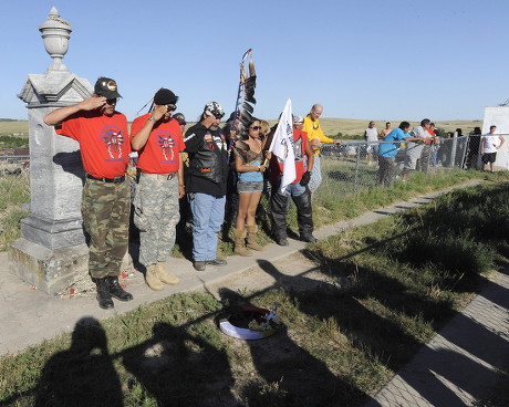 Native American Biker Holds Feathered Staff Editorial Stock Photo ...