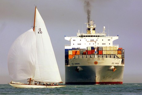 Cowes United Kingdom Trivia 12metre Classic Editorial Stock Photo ...