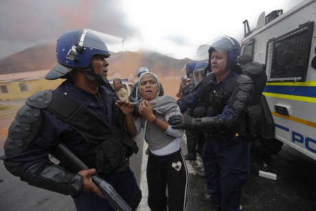South African Police Arrest Suspected Rioter Editorial Stock Photo ...