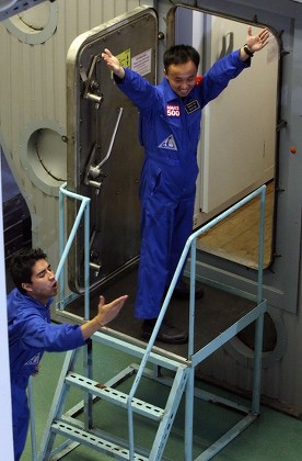 Volunteers Simulation Experiment 520day Mission Mars Editorial Stock ...