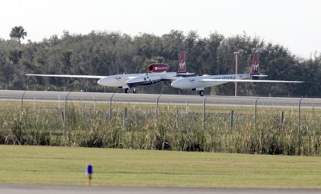 Virgin Atlantic Airways Globalflyer Aircraft Arrives Editorial Stock ...