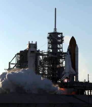 Space Shuttle Atlantis Starts Climb After Editorial Stock Photo - Stock ...