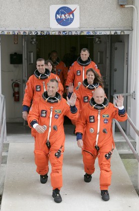 Space Shuttle Endeavour Mission Sts118 Crew Editorial Stock Photo ...