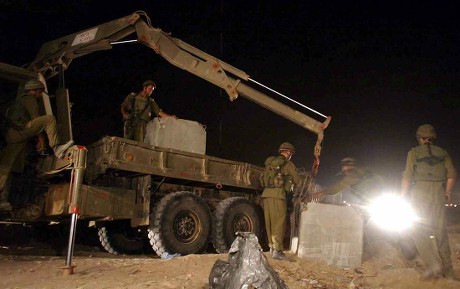 Israeli Soldiers Remove Cement Block Barricades Editorial Stock Photo ...