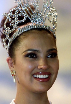 Nicosia Cyprus Miss Universe 2000 Indias - Foto de stock de contenido ...