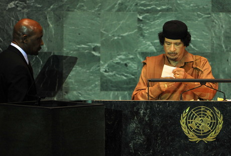 Libyan Leader Muammar Gaddafi Reads Note Editorial Stock Photo - Stock ...