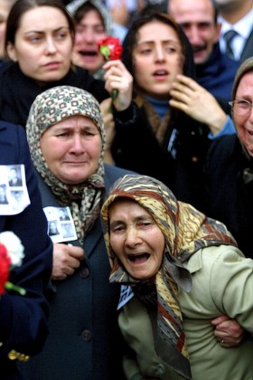 Istanbul Turkey Relatives Mourn During Funeral Editorial Stock Photo ...