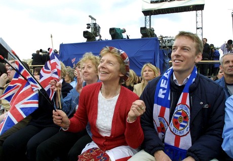 250 50 years golden jubilee Stock Pictures, Editorial Images and Stock ...