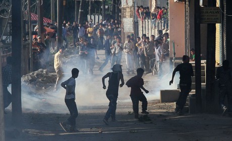 Kashmiri Muslim Protesters Run Tear Smoke Editorial Stock Photo - Stock ...