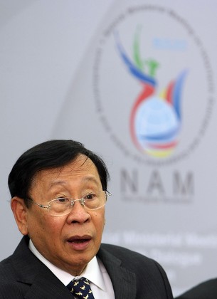 Philippine Foreign Affairs Secretary Alberto Romulo Editorial Stock ...