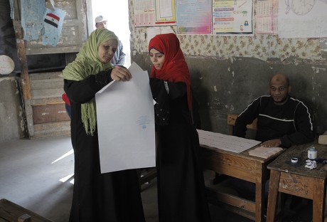 Egyptian Woman Shows Her Ink Marked Editorial Stock Photo - Stock Image ...