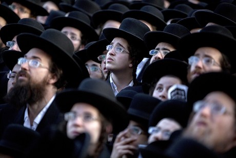 Ultraorthodox Jews During Mass Prayer Jerusalem Editorial Stock Photo ...