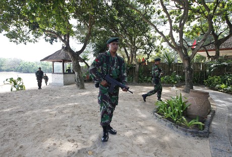 Indonesian Soldiers Hold Their Rifles During Editorial Stock Photo ...