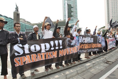 Indonesian Muslim Raise Their Fists During Editorial Stock Photo ...
