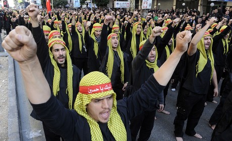 Hezbollah Supporters Pray During Muharram Procession Editorial Stock ...