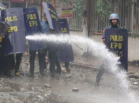 Filipino Resisting Demolition Operation Shanty Community Editorial ...