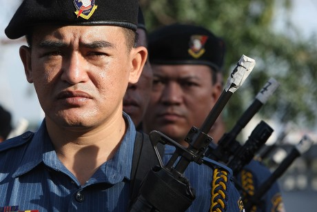 Members Philippine National Police Assembled Firearms Editorial Stock ...