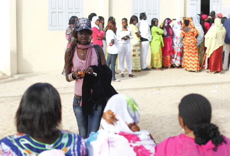 Senegalese Women Wait Vote Polling Station Editorial Stock Photo ...