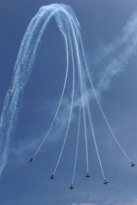 Royal Australian Air Force Roulettes Perform Editorial Stock Photo ...