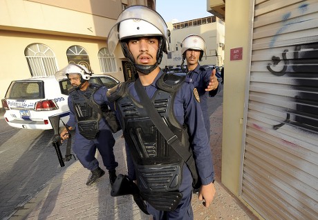Bahraini Police Riot Gear Arrives Disperse Editorial Stock Photo ...
