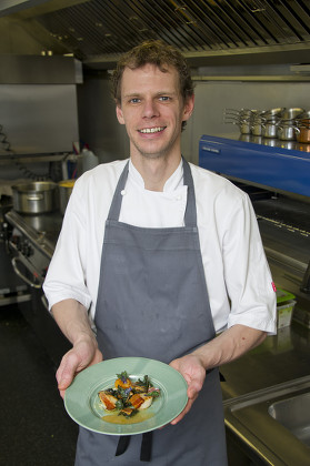 Chef Chris Simpson, Nathan Outlaws, Port Isaac, Cornwall, UK - 07 Dec ...