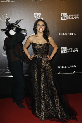 Us Actress Michelle Rodriguez Shares Laugh Redaktionelles Stockfoto ...