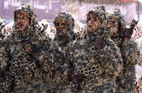 Camouflaged Iranian Army Soldiers March During Editorial Stock Photo ...
