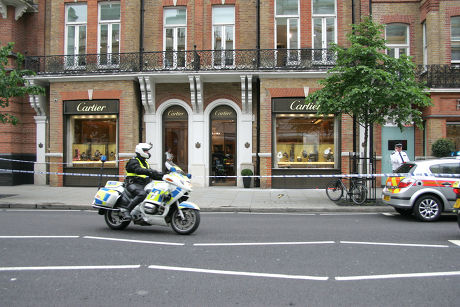 Robbery at Cartier, Sloane Street, London, Britain - 02 Jun 2008 Stock ...