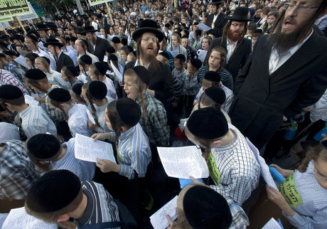 Ultraorthodox Jewish Teachers Their Students Gather Editorial Stock ...
