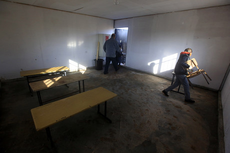 250 Temporary classroom Stock Pictures, Editorial Images and Stock ...