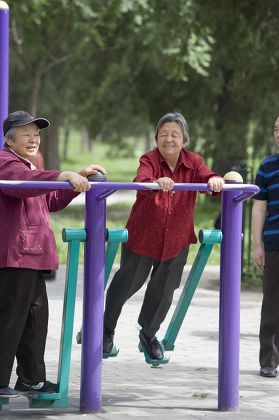 Various Activities Summer Palaces Park Beijing Editorial Stock Photo ...