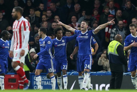 Gary Cahill Chelsea Celebrates Scoring Opening Editorial Stock Photo ...
